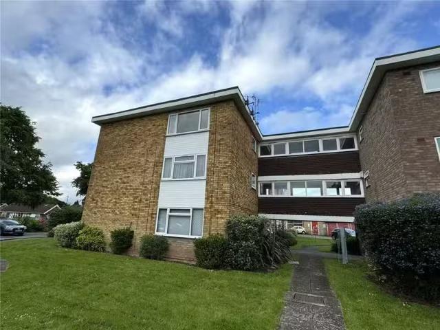 2 bedroom Flat to rent, Langbay Court, Coventry, CV2 £865 pcm