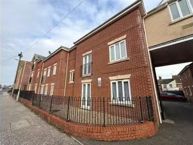 2 bedroom Flat to rent, Lowestoft, Suffolk, NR32 £625 pcm