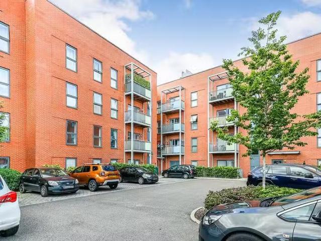 2 bedroom Flat to rent, Pennant House, Prince George Street, P.