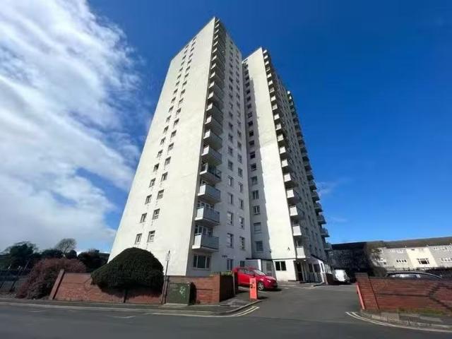 2 bedroom Flat to rent, St. Cecilias Okement Drive, Wolverhamp.