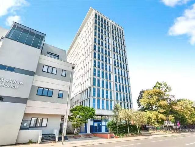 2 bedroom Flat to rent, St. Johns Street, Bedford, MK42 £1,15.