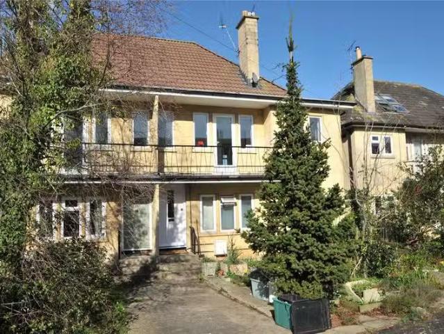 2 bedroom Flat to rent, St. Keyna Road, Keynsham, BS31 £1,175.