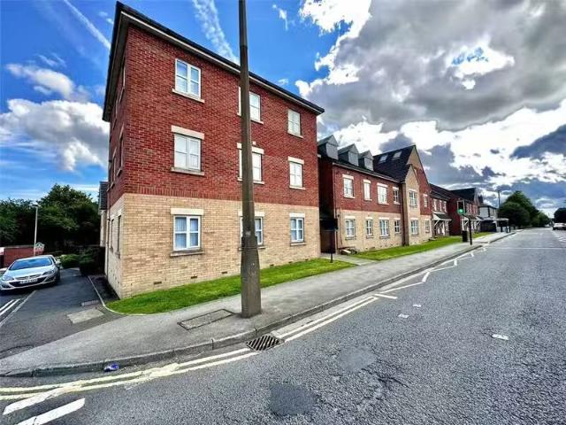 2 bedroom Flat to rent, Samuel Court, Cudworth, S72 £725 pcm