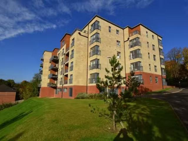 2 bedroom Flat to rent, Silvertrees Wynd, Bothwell, G71 £1,50.