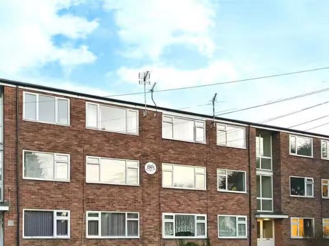 2 bedroom Flat to rent, Simon Court, Exhall, CV7 £750 pcm