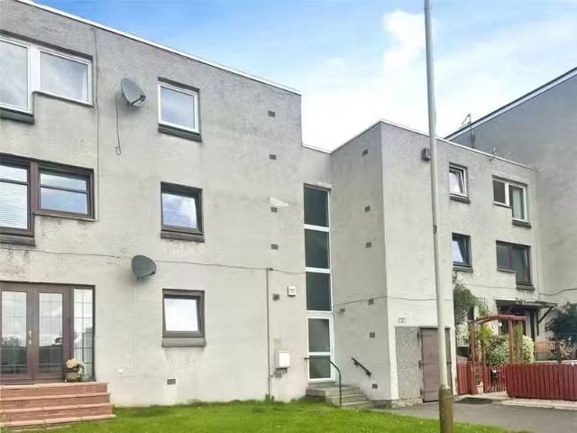2 bedroom Flat to rent, Southampton Place, Dundee, DD4 £800 pcm