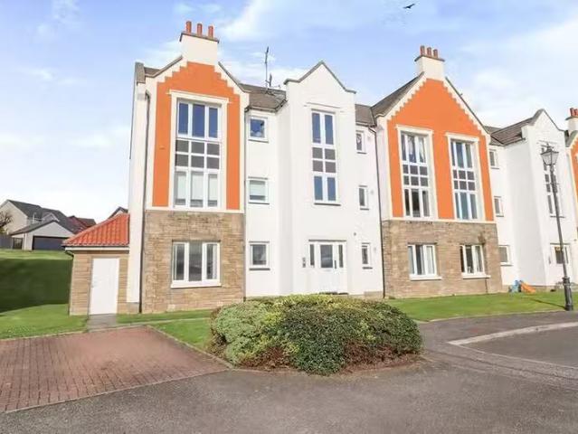 2 bedroom Flat to rent, The Moorings, Dalgety Bay, KY11 £1,05.