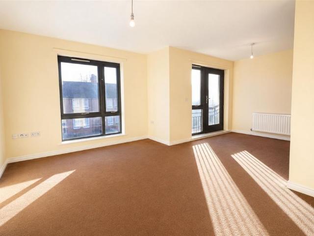 2 bedroom Flat To Rent Total Size: 1 SQ FT