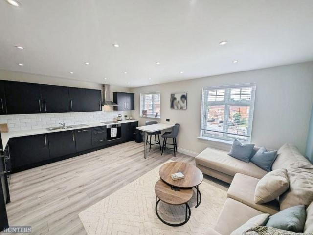 2 bedroom Flat To Rent Total Size: 582 SQ FT