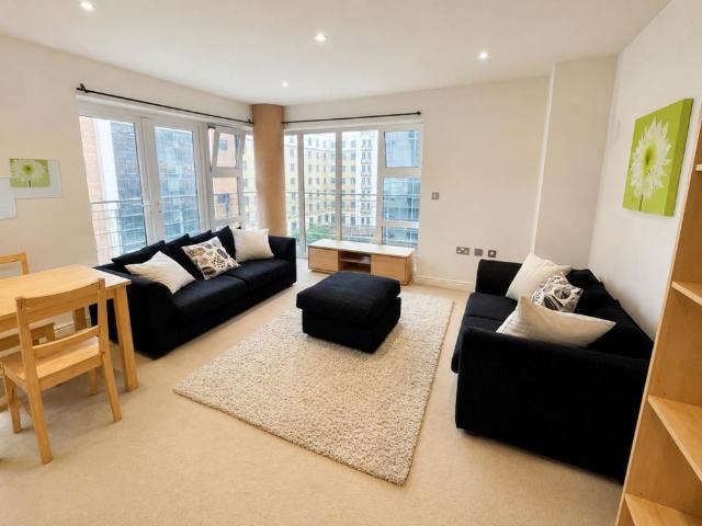 2 bedroom Flat To Rent Total Size: 602 SQ FT
