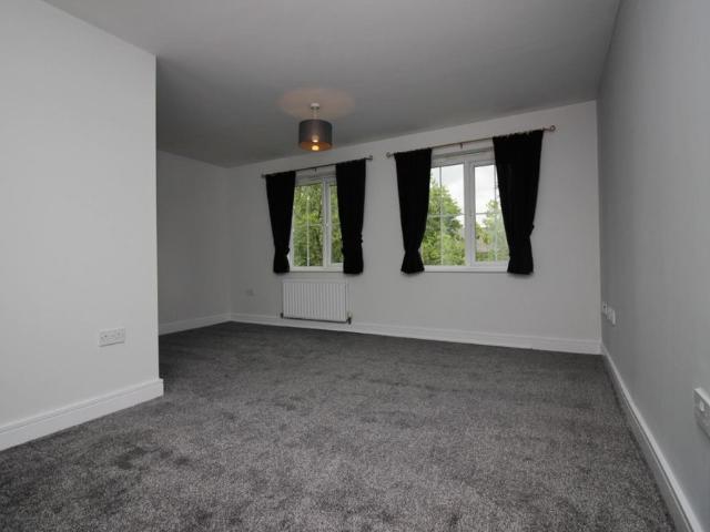 2 bedroom Flat To Rent Total Size: 625 SQ FT
