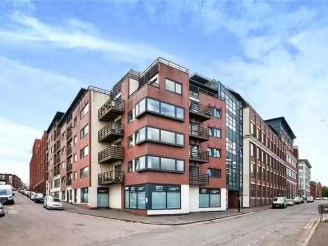 2 bedroom Flat to rent, Warwick Street, Birmingham, B12 £1,25.