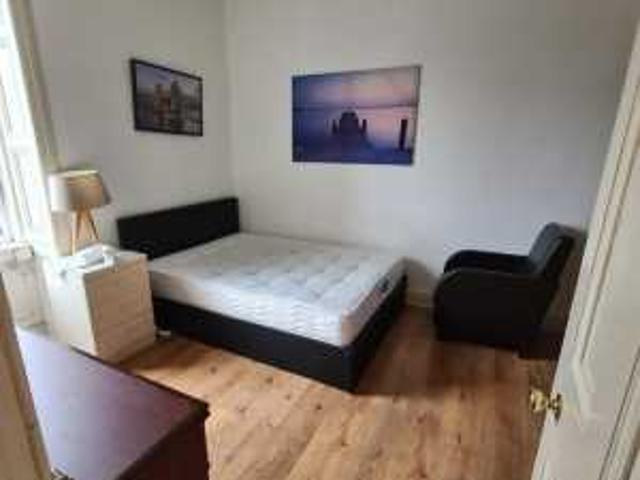 2 bedroom flat to rent, Westfield Road, Edinburgh, EH11 2QS
