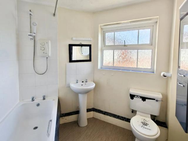 2 bedroom flat to rent