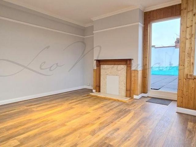 2 bedroom flat to rent