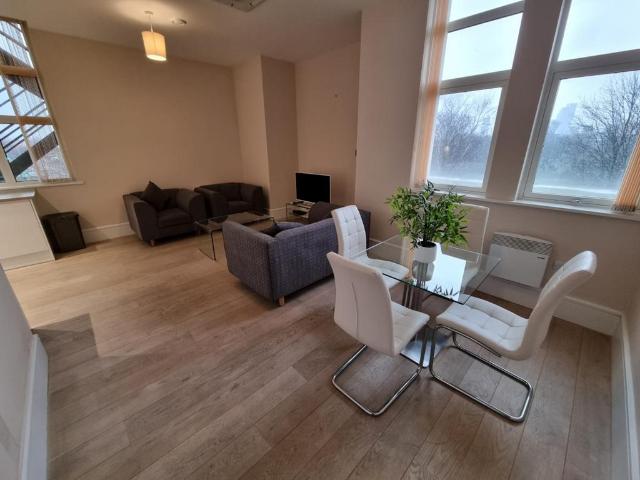 2 bedroom flat to rent