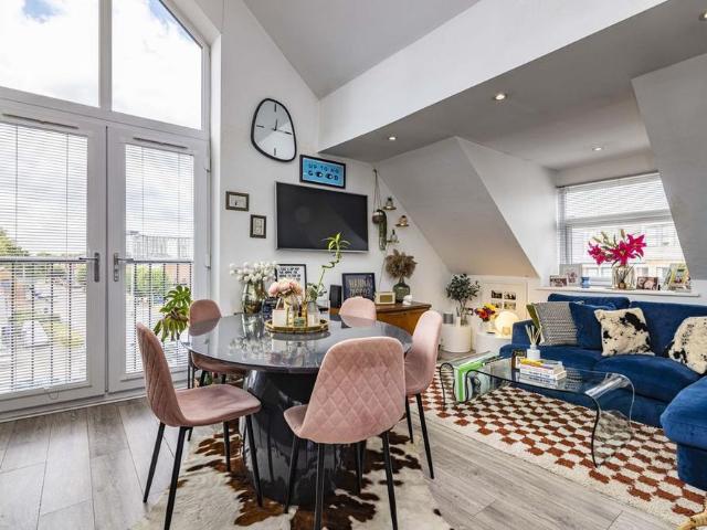 2 bedroom flat to rent