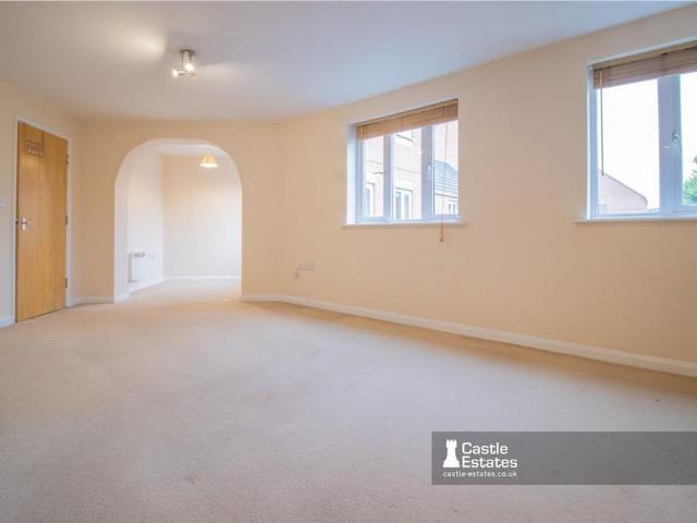 2 bedroom flat to rent