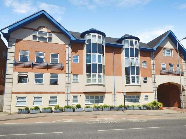 2 bedroom flat to rent