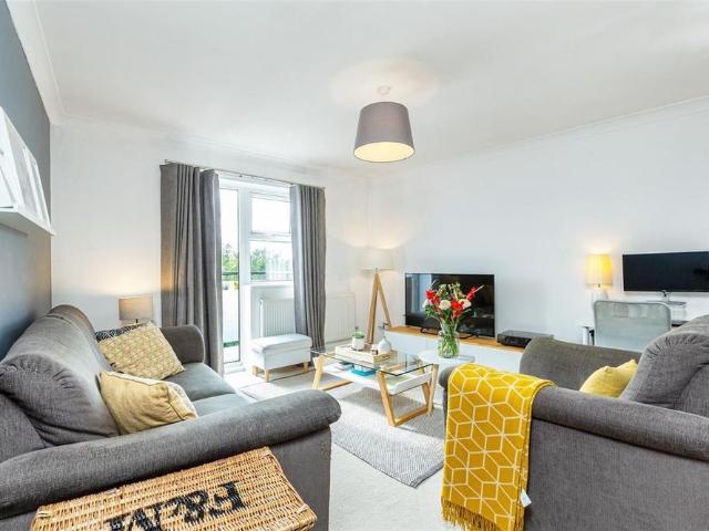 2 bedroom flat to rent