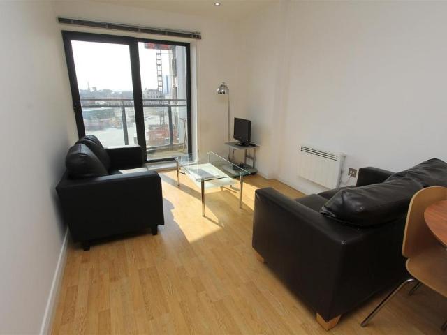 2 bedroom flat to rent