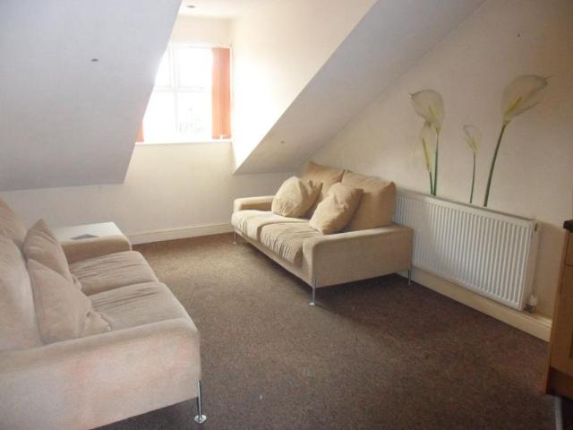2 bedroom flat to rent