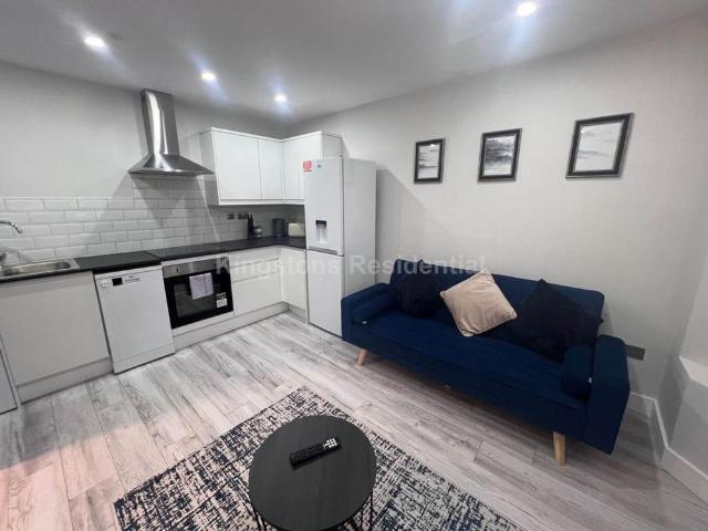 2 bedroom flat to rent