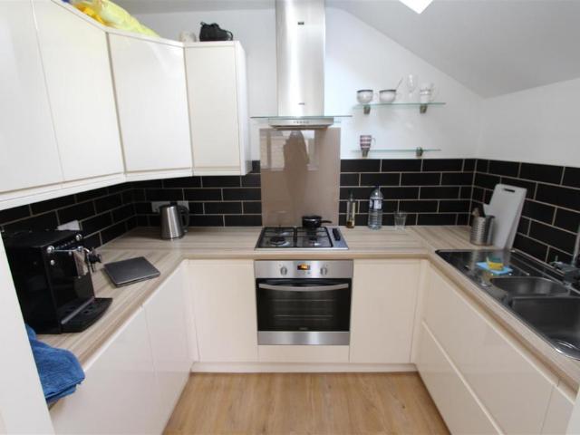 2 bedroom flat to rent