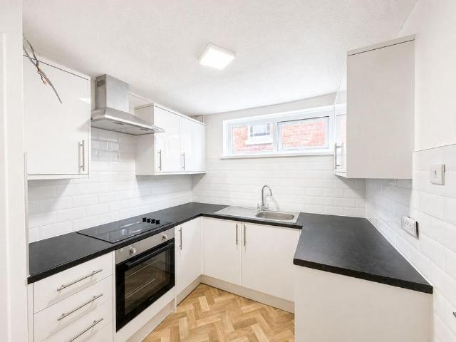 2 bedroom flat to rent