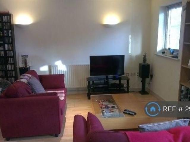 2 bedroom flat to rent