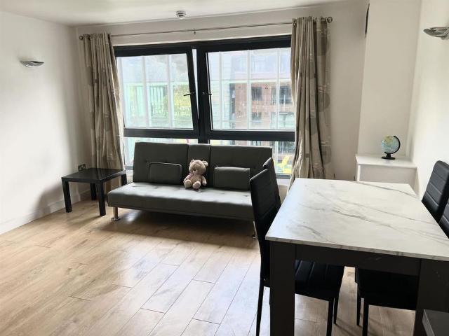 2 bedroom flat to rent