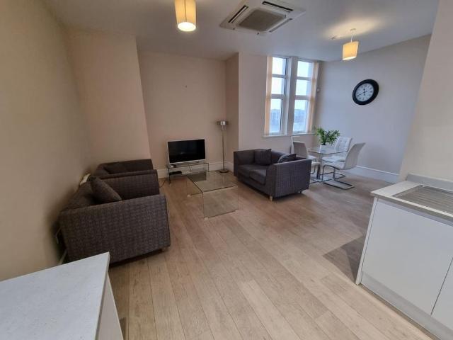 2 bedroom flat to rent