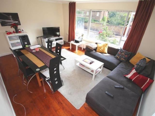 2 bedroom flat to rent