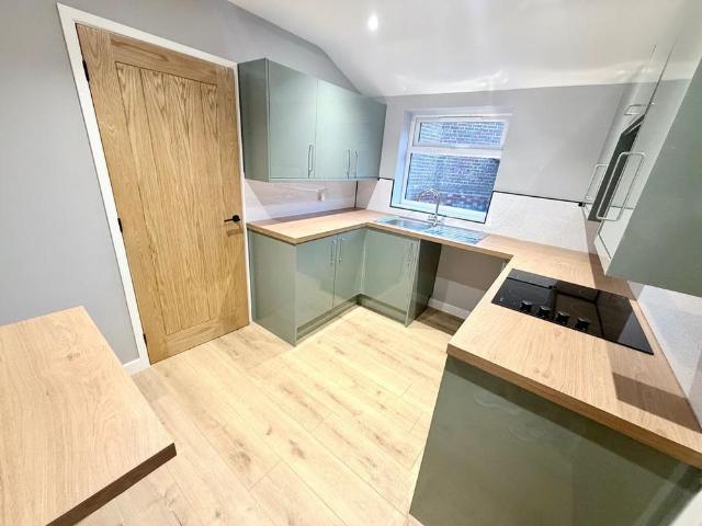 2 bedroom flat to rent