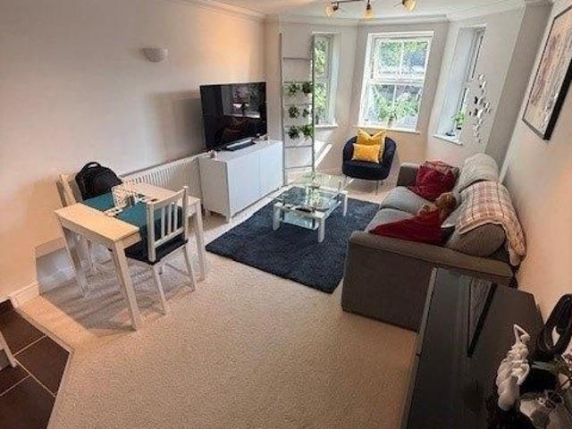2 bedroom flat to rent