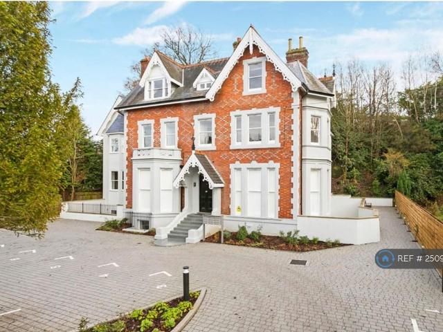2 bedroom flat to rent