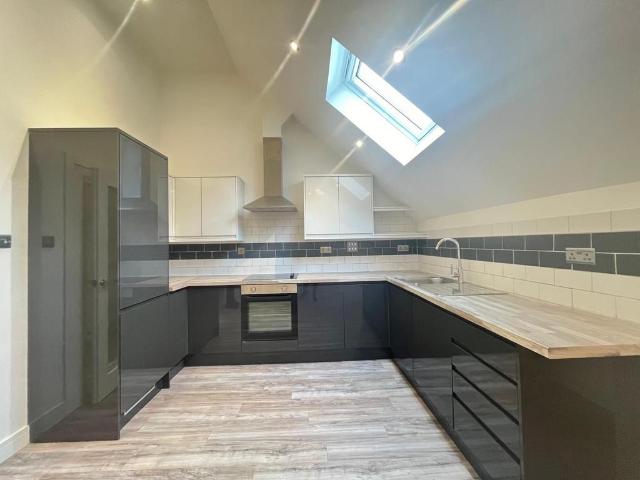 2 bedroom flat to rent
