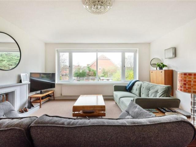 2 bedroom flat to rent