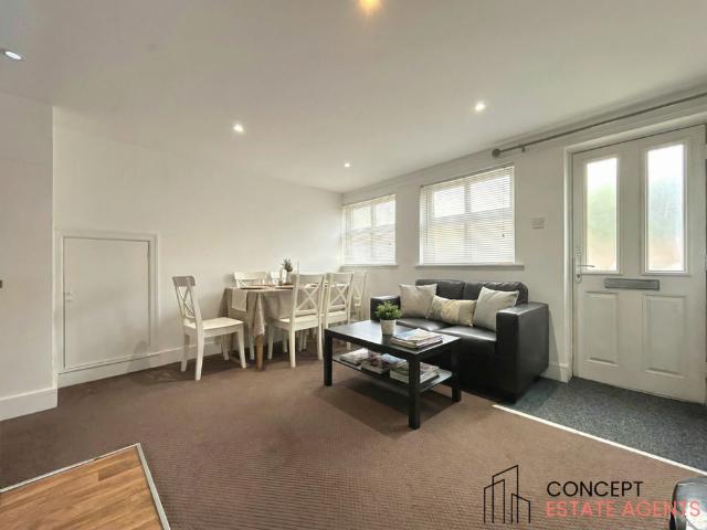 2 bedroom flat to rent