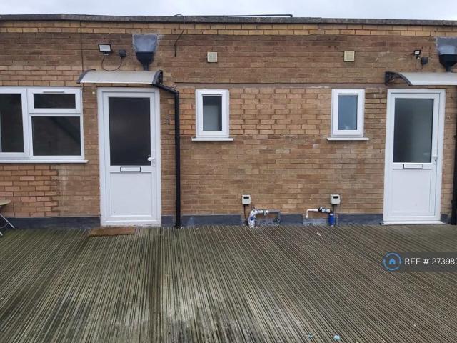 2 bedroom flat to rent
