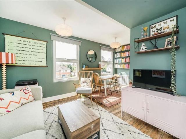 2 bedroom flat to rent