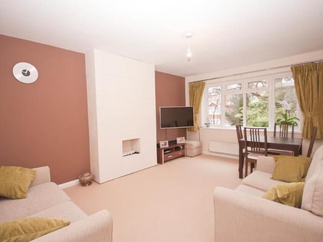 2 bedroom flat to rent