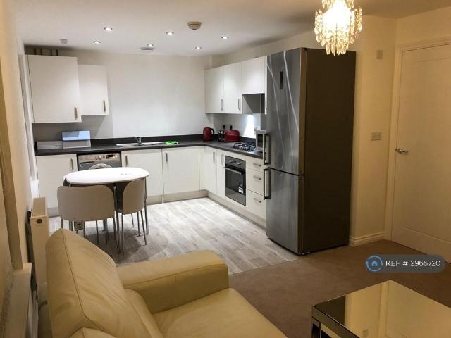 2 bedroom flat to rent