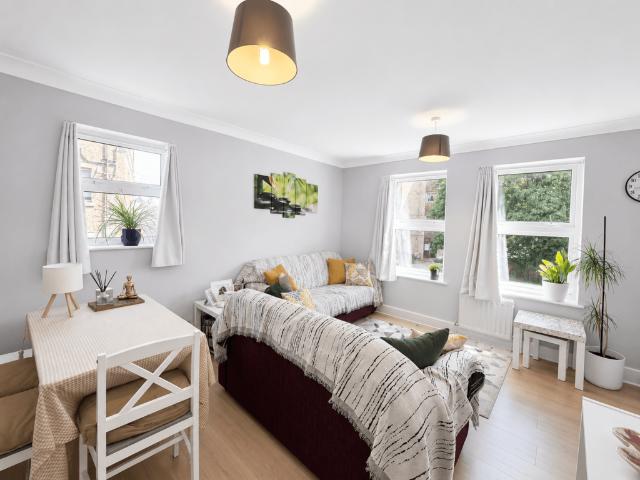 2 bedroom flat to rent