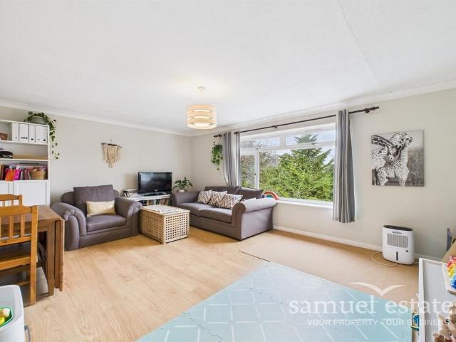 2 bedroom flat to rent