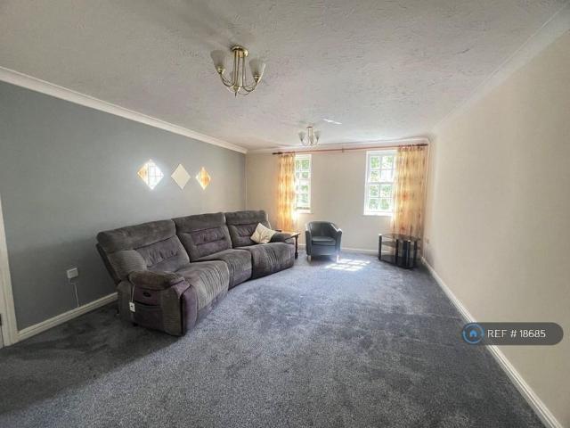 2 bedroom flat to rent