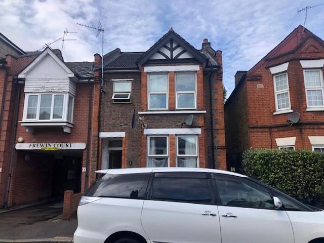 2 bedroom flat to rent