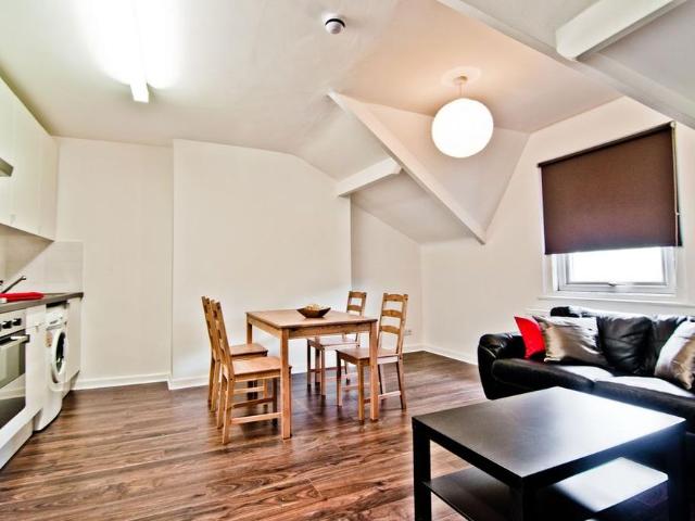 2 bedroom flat to rent