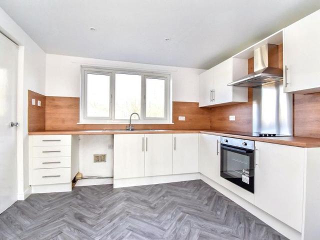 2 bedroom flat to rent
