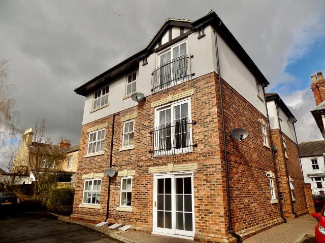 2 bedroom flat to rent